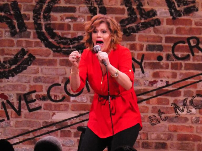 Official Site for Kerri Louise – Comedian and Actress