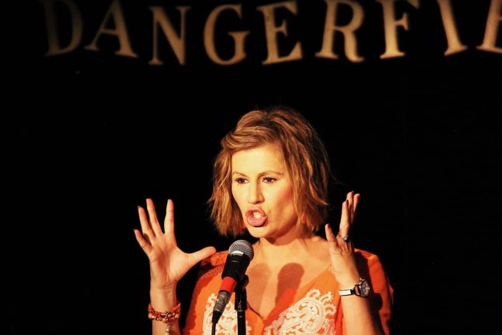 Official Site for Kerri Louise – Comedian and Actress